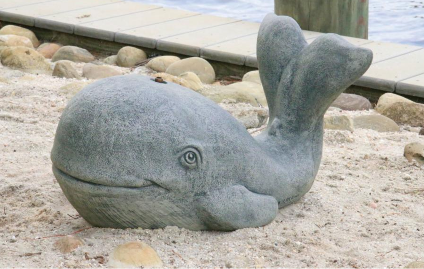 20" Happy The Whale - Plumbed – Massarelli Lawn Ornaments