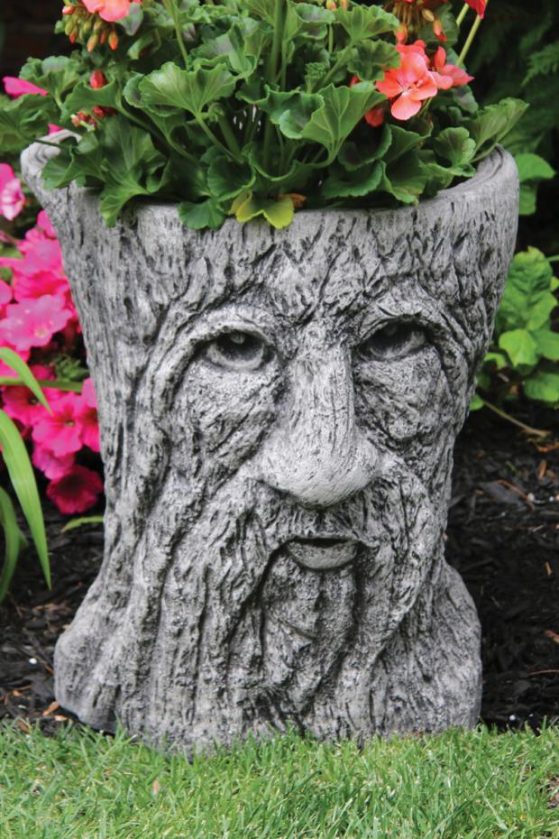 18" Tree Stump Face Planter – Massarelli Lawn Ornaments